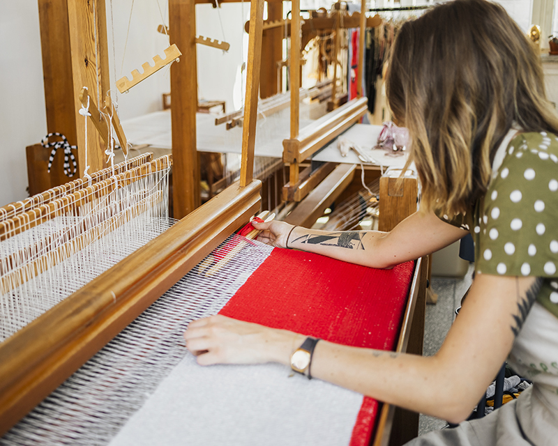 Creative Arts & Crafts